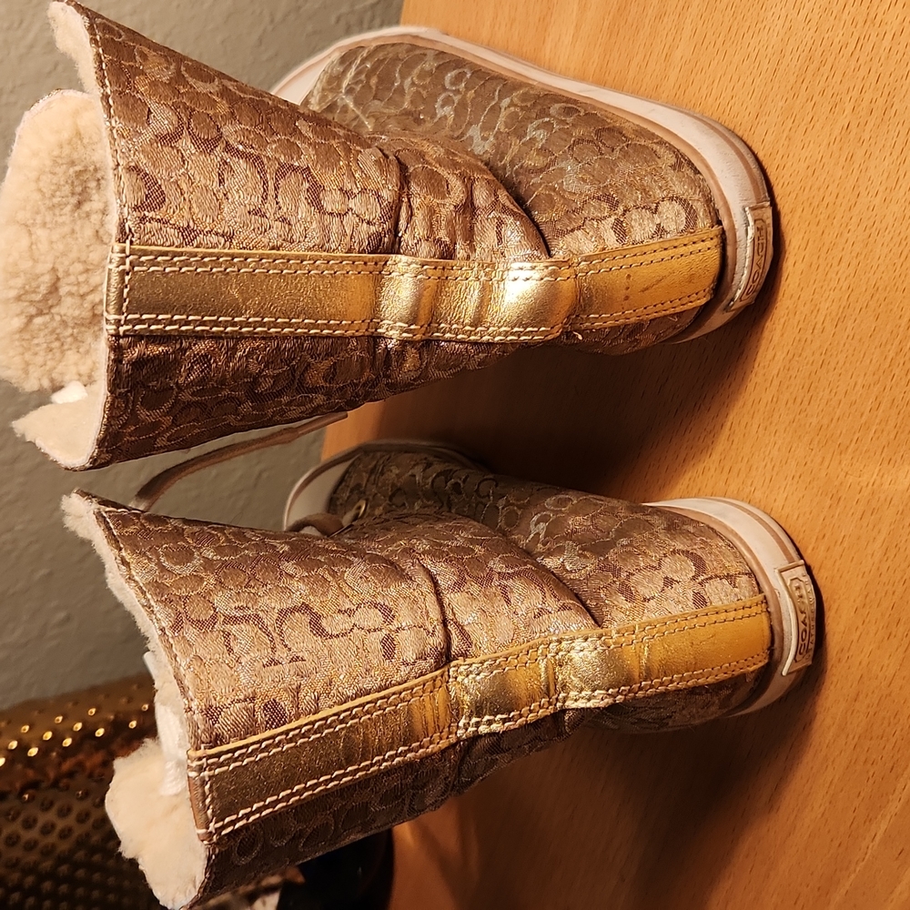 Coach Bonney Shearling Gold Logo High Top Sheep Skin … - Gem